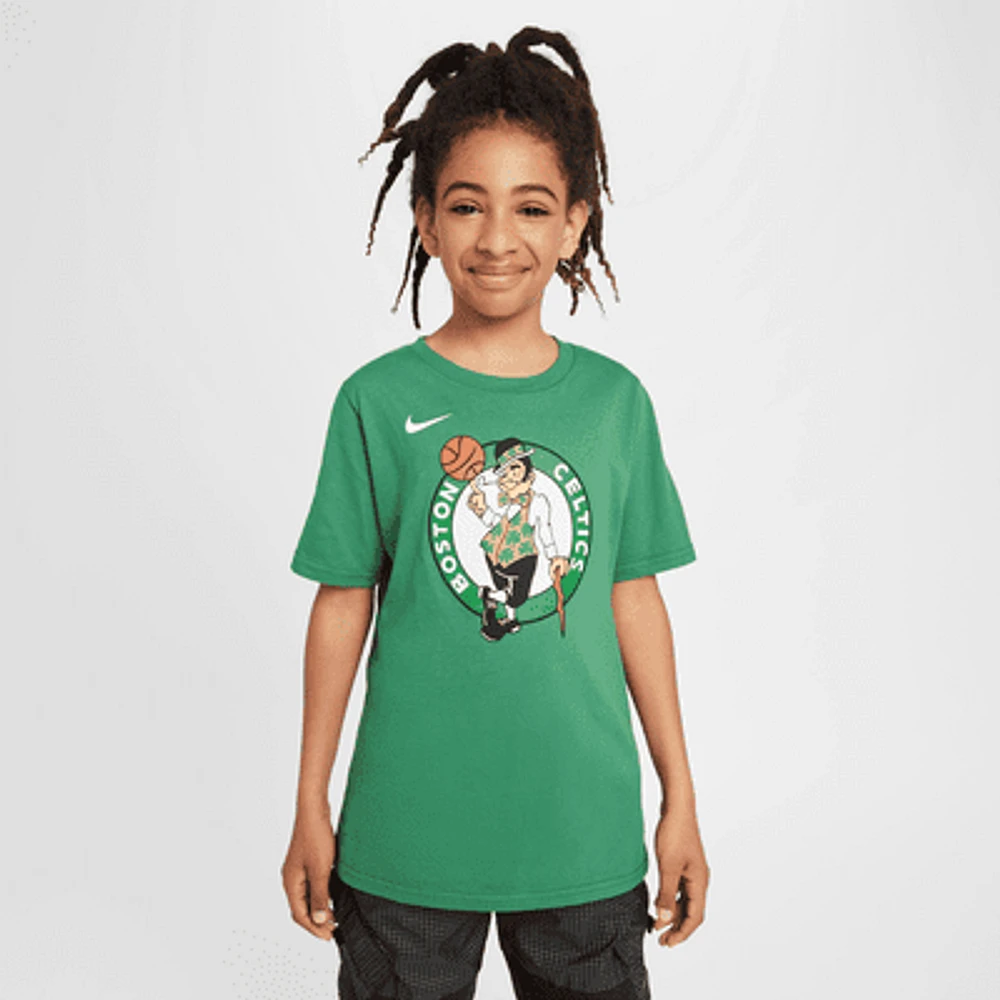 Nike Boston Celtics Essential Older Kids' (Boys') Nike NBA Logo T-Shirt ...