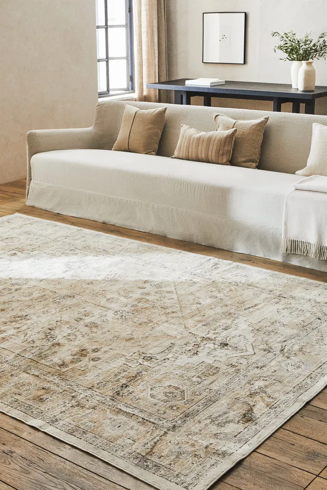 Zara VINTAGE-EFFECT RUG | Mall of America®