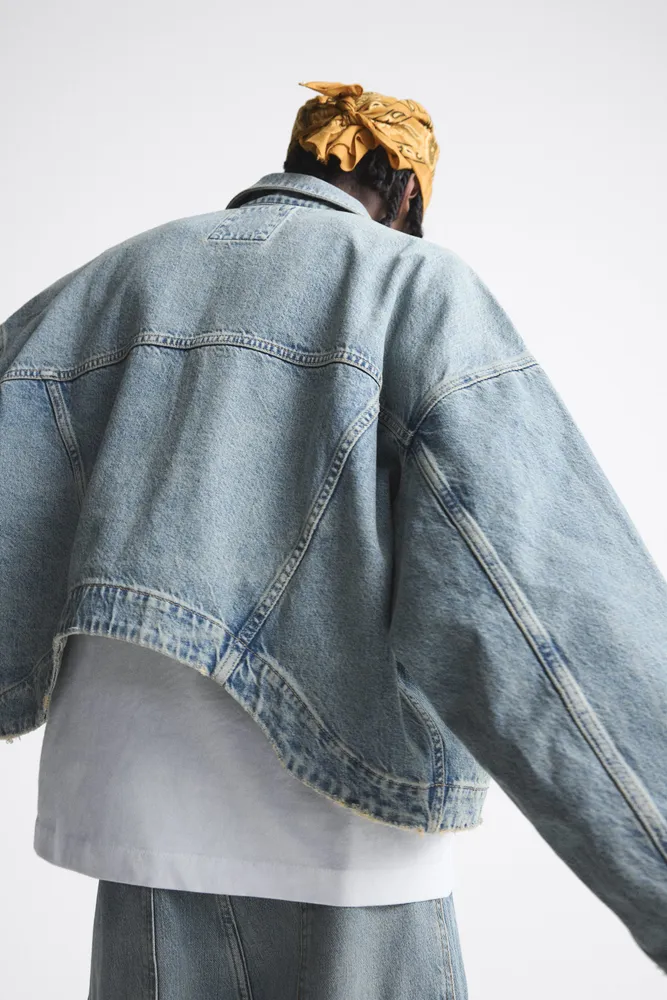 Zara OVERSIZED CROPPED DENIM JACKET | Mall of America®