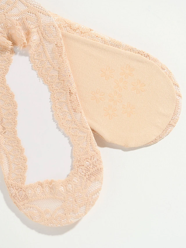 Cleo at Bramalea City Centre in Brampton, ON