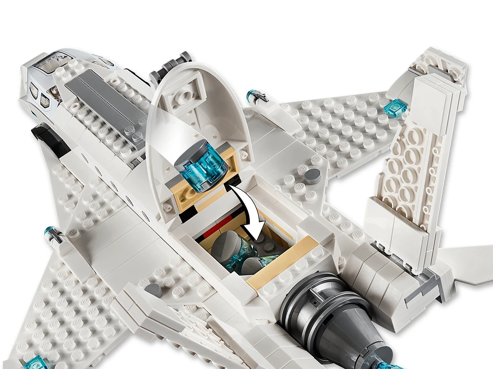 LEGO® Stark Jet and the Drone Attack | Mall of America®