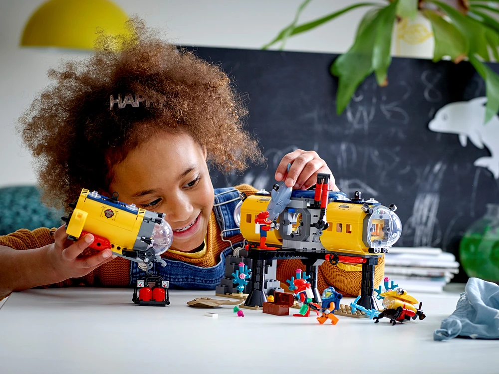 LEGO® Ocean Exploration Base | Mall of America®