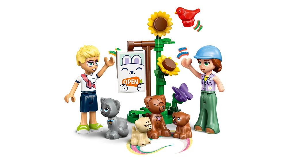 LEGO® Horse and Pet Vet Clinic | Mall of America®
