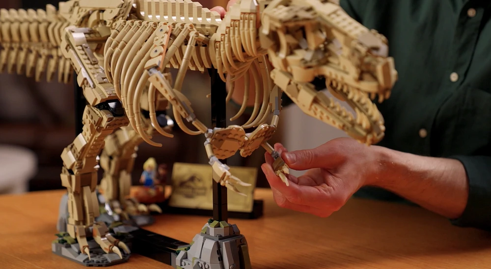 LEGO® Dinosaur Fossils: Tyrannosaurus rex | Mall of America®
