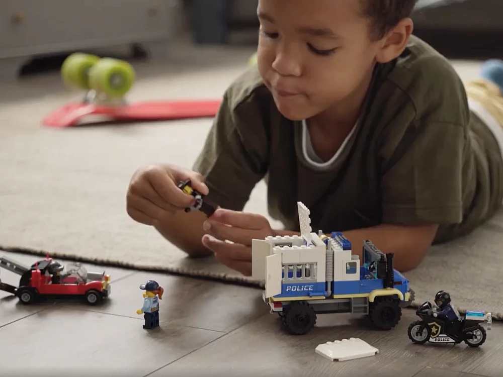 LEGO® Police Prisoner Transport | Mall of America®