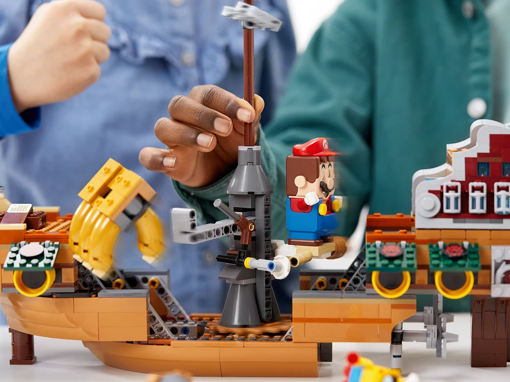 LEGO® Bowser’s Airship Expansion Set | Mall of America®