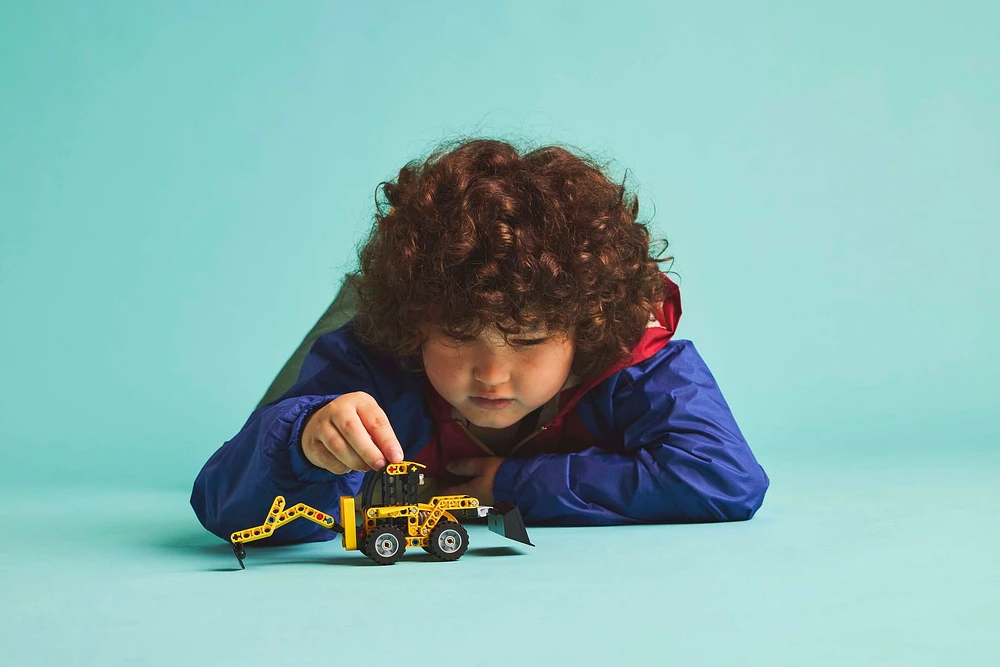 LEGO® Backhoe Loader | Mall of America®