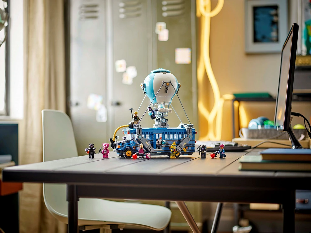 LEGO® Fortnite Battle Bus | NorteShopping