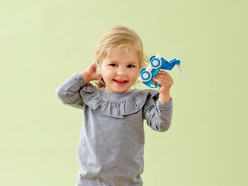 LEGO® Tow Truck | Mall of America®