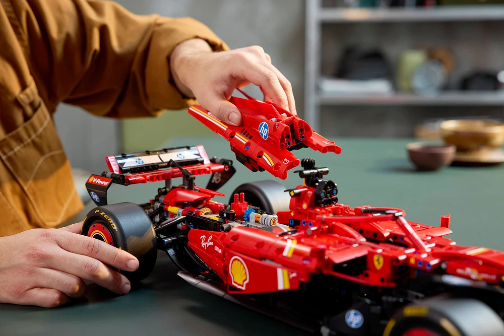LEGO® Ferrari SF-24 F1 Car | Mall of America®