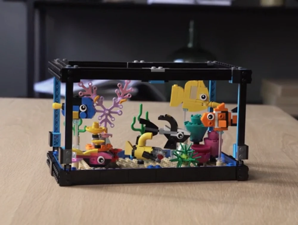 LEGO® Fish Tank | Mall of America®