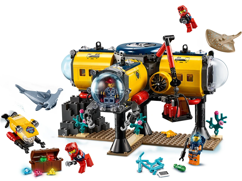 LEGO® Ocean Exploration Base | Mall of America®