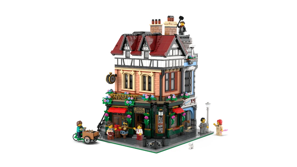 LEGO® Tudor Corner | Mall of America®