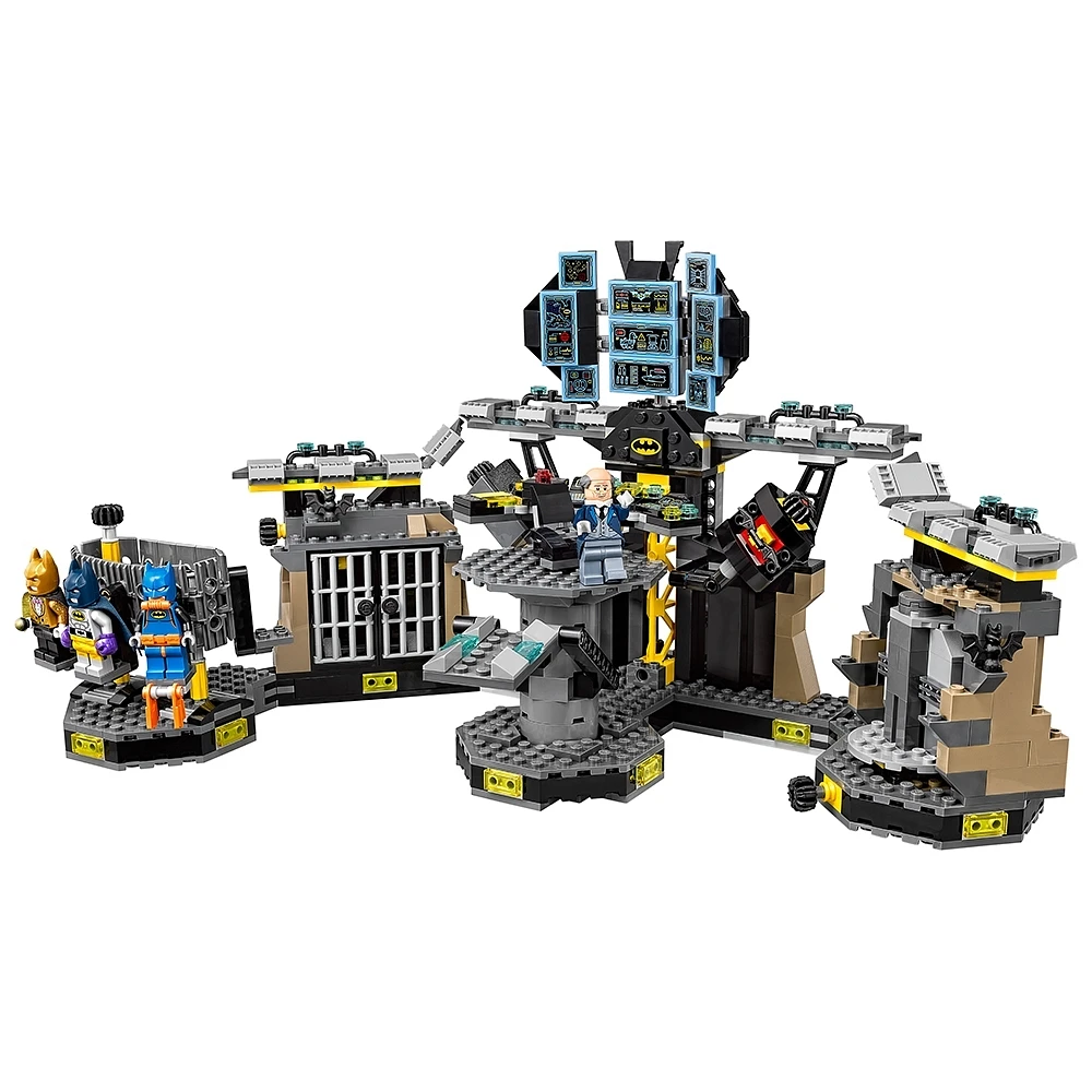 LEGO® Batcave Break-in | Mall of America®