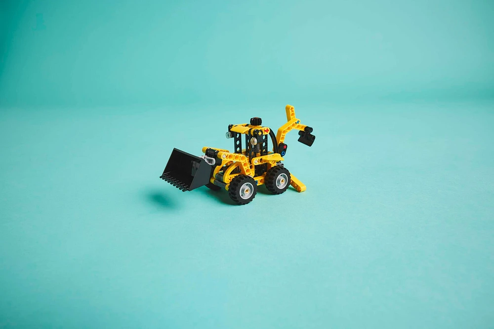 LEGO® Backhoe Loader | Mall of America®