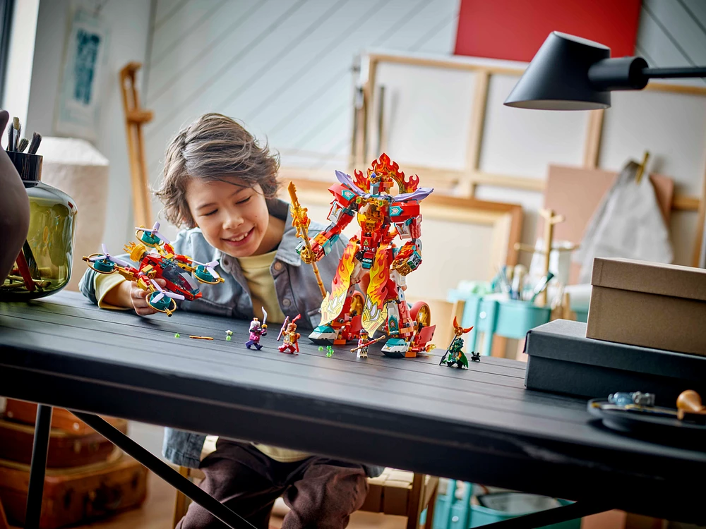 LEGO® Nezha's Ring of Fire Mech | Mall of America®