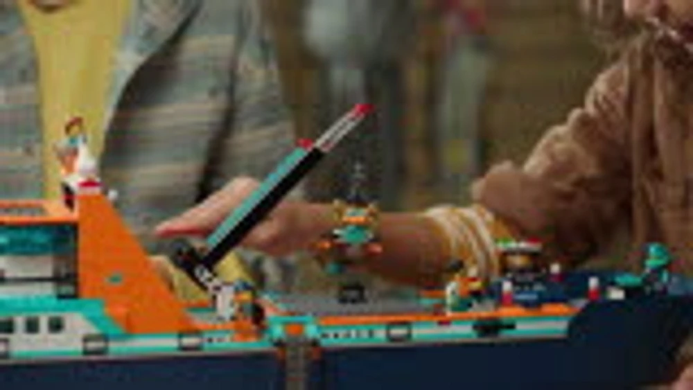 LEGO® Arctic Explorer Ship | Mall of America®