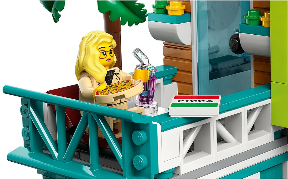 LEGO® Downtown at Mall of America® in Bloomington, MN