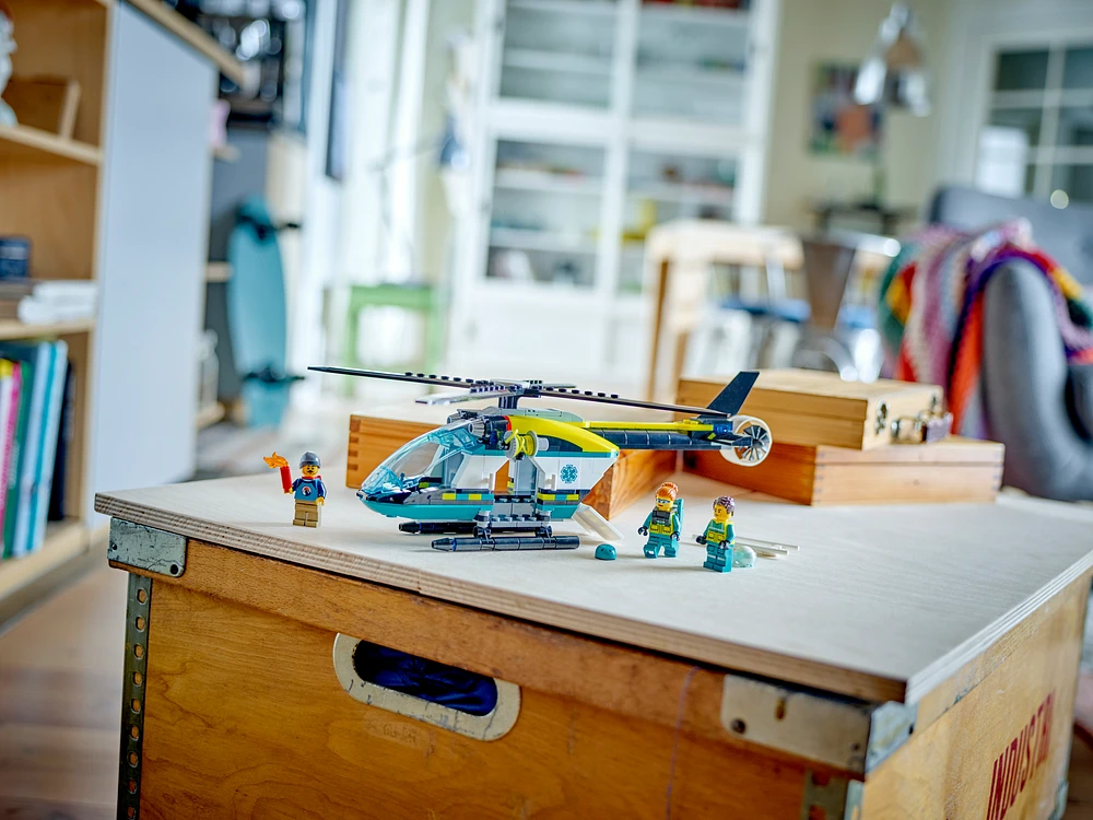 LEGO® Emergency Rescue Helicopter | Mall of America®
