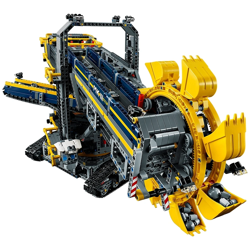 LEGO® Bucket Wheel Excavator | Mall of America®