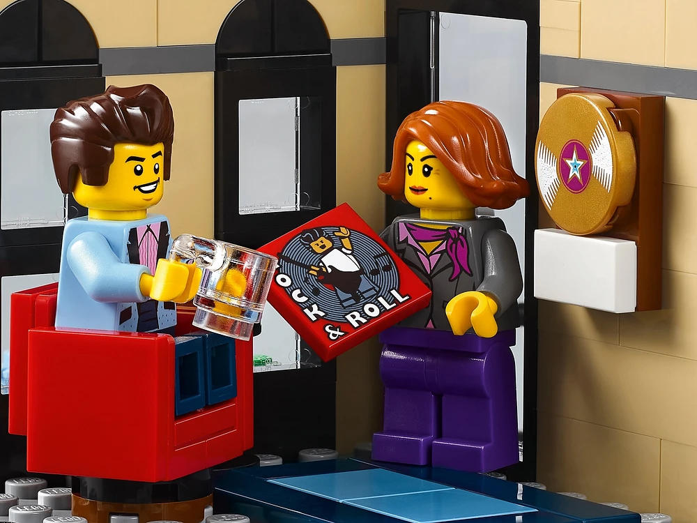 LEGO® Downtown Diner | Mall of America®