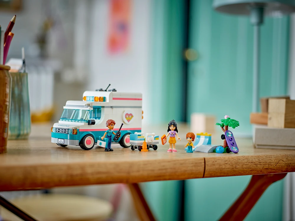 LEGO® Heartlake City Hospital Ambulance at Mall of America® in ...