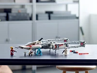LEGO® Resistance Y-Wing Starfighter™ | Mall of America®