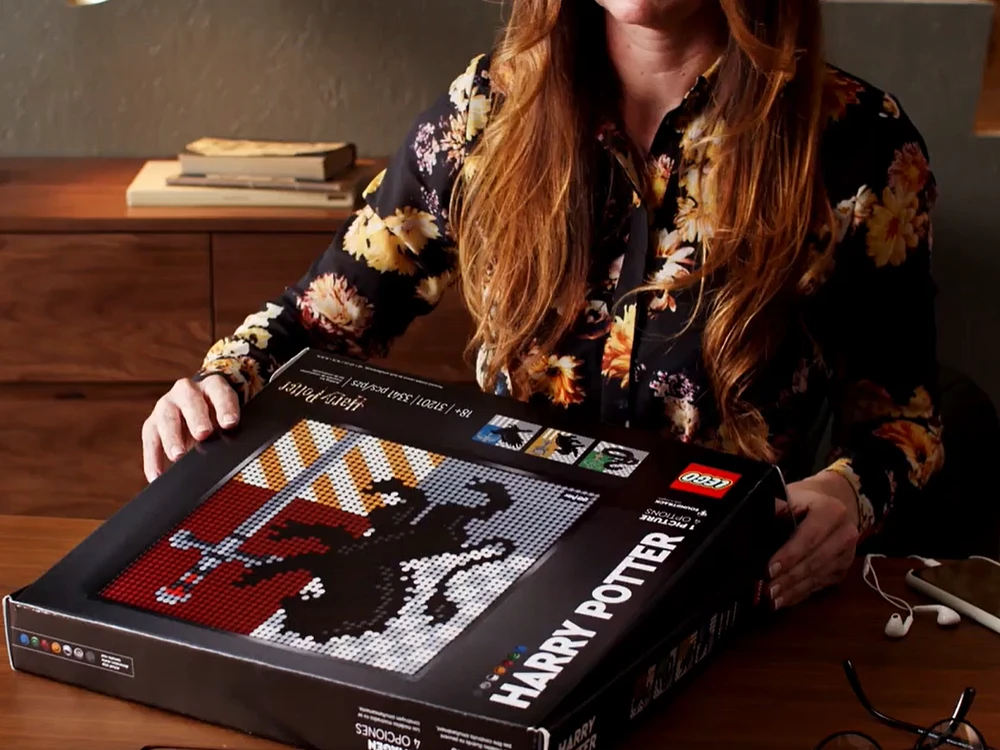 LEGO® Harry Potter™ Hogwarts™ Crests | Mall of America®