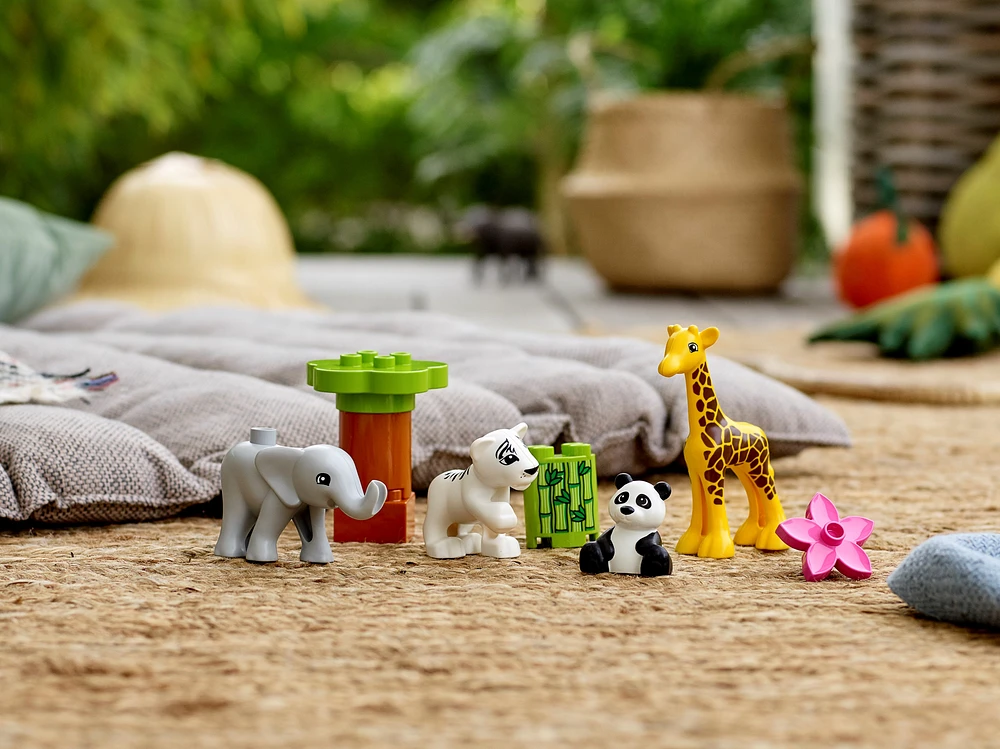 LEGO® Baby Animals | Mall of America®