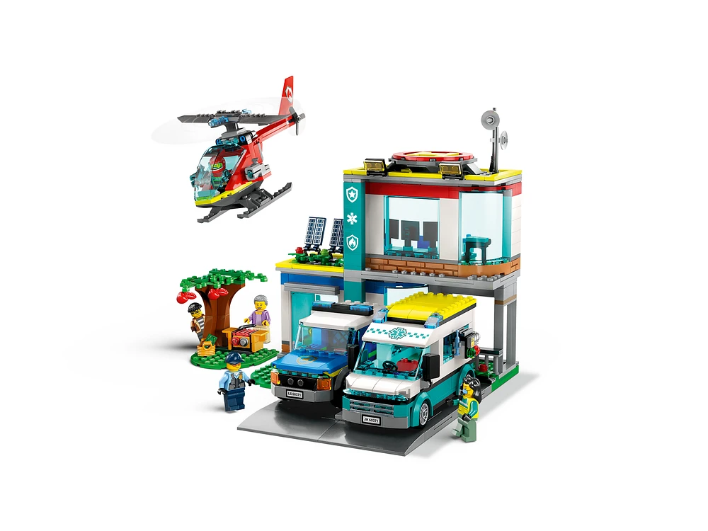 LEGO® Emergency Vehicles HQ | Mall of America®