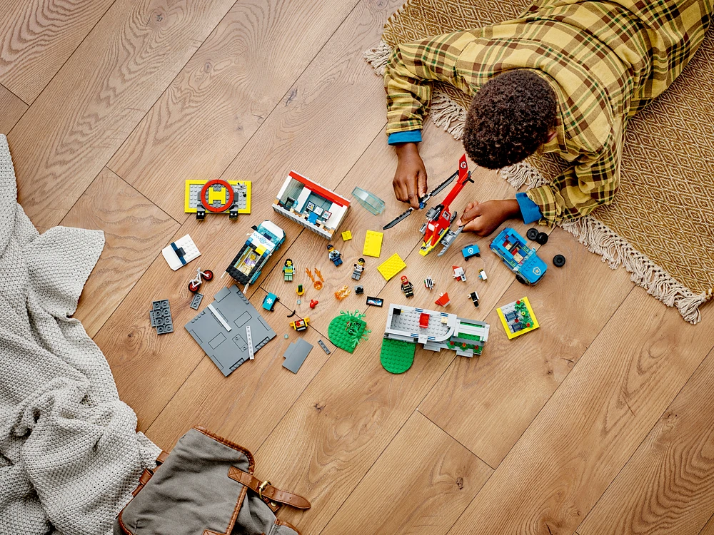 LEGO® Emergency Vehicles HQ | Mall of America®