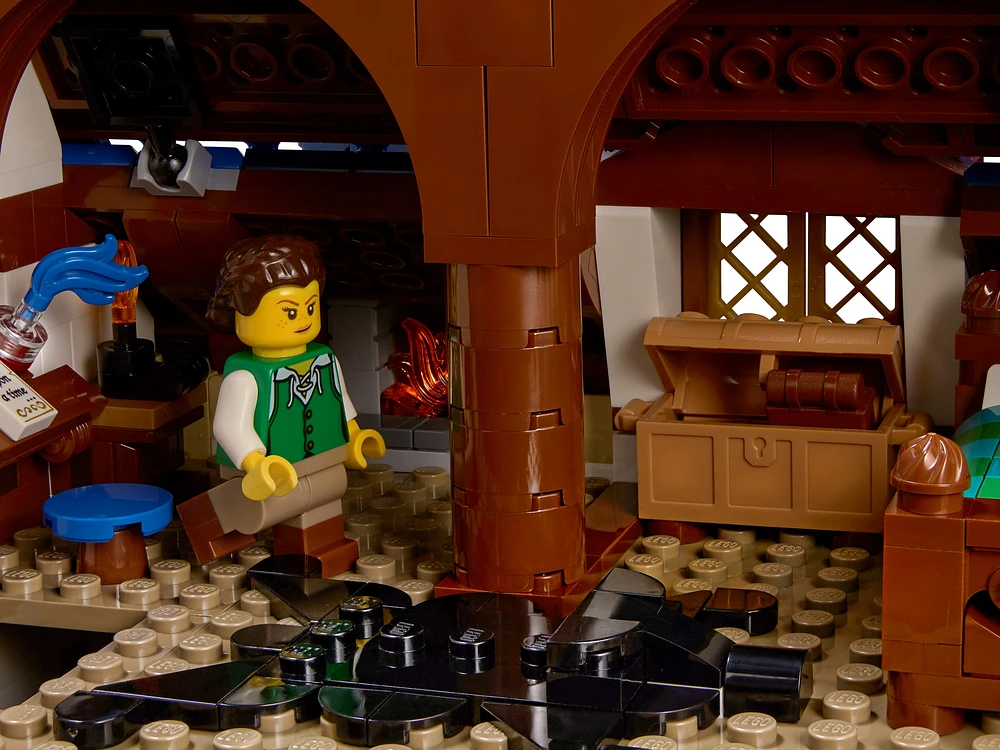 LEGO® Medieval Blacksmith | Mall of America®
