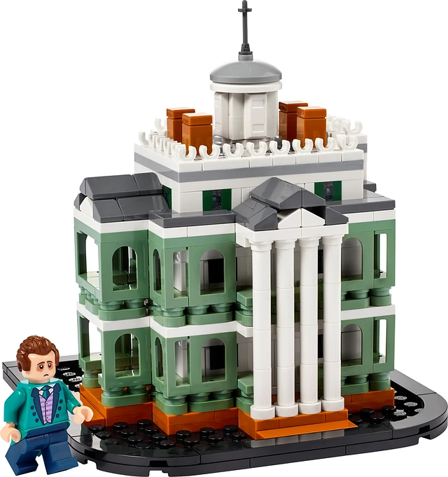 LEGO® Mini Disney The Haunted Mansion at Mall of America® in ...