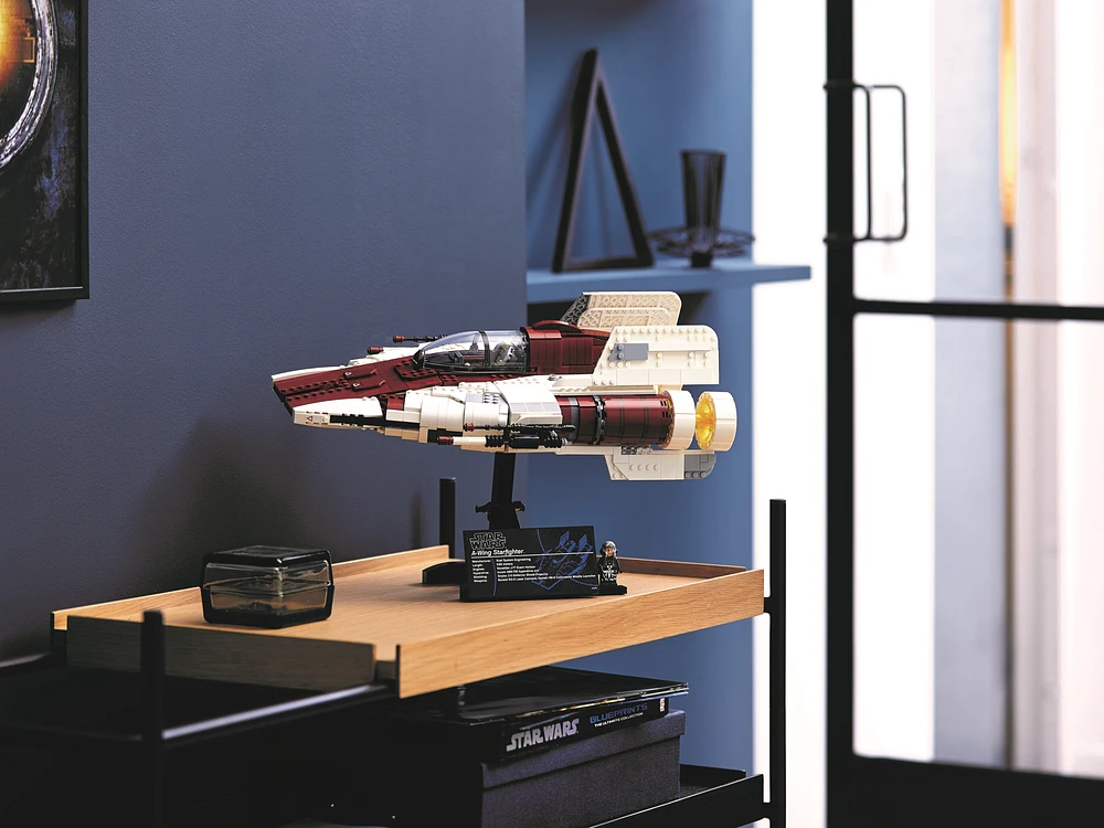 LEGO® A-wing Starfighter™ | Mall of America®