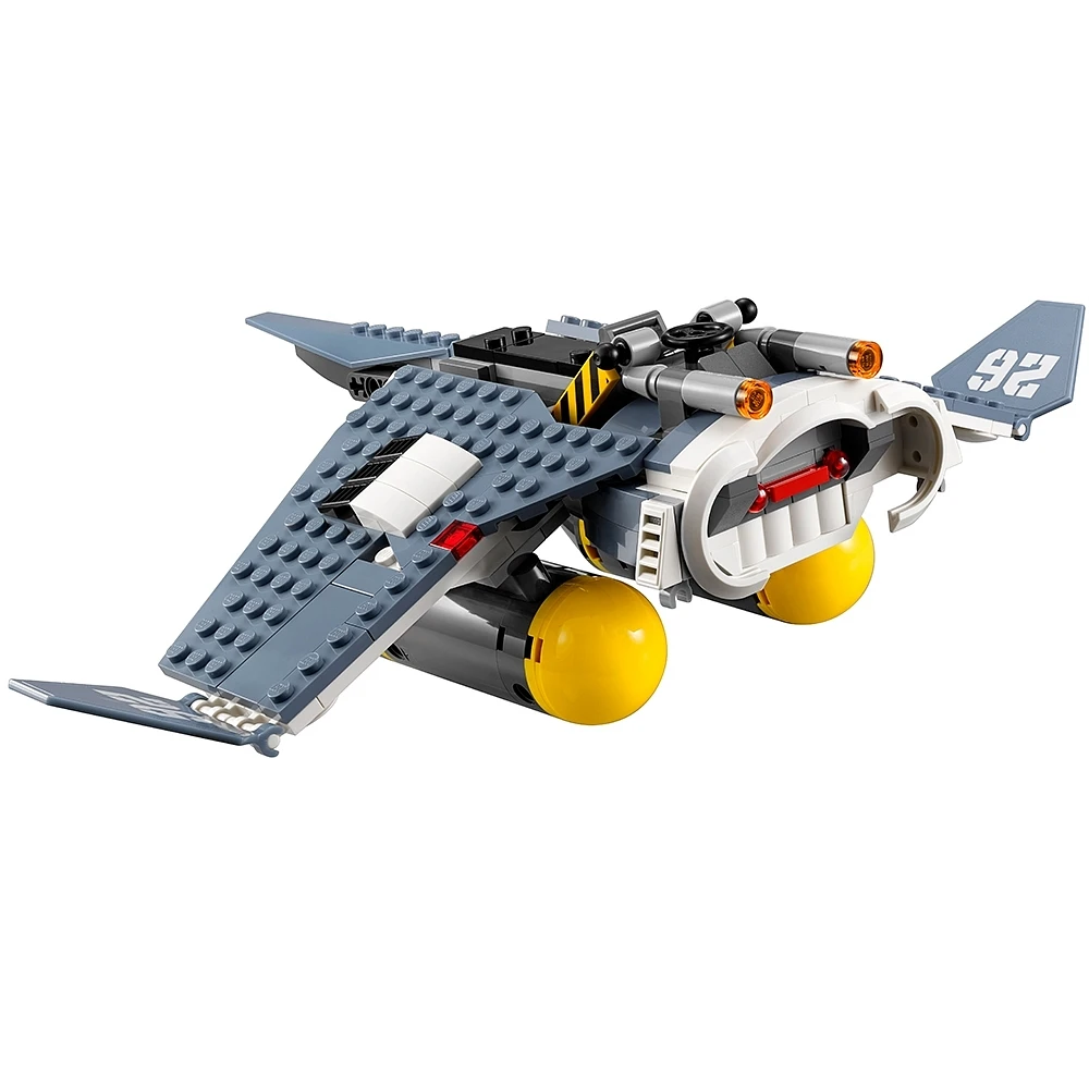LEGO® Manta Ray Bomber | Mall of America®