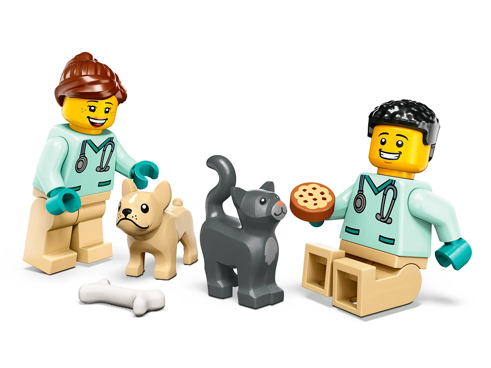 LEGO® Vet Van Rescue | Mall of America®