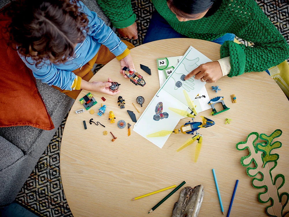 LEGO® Nya and Arin's Baby Dragon Battle | Mall of America®