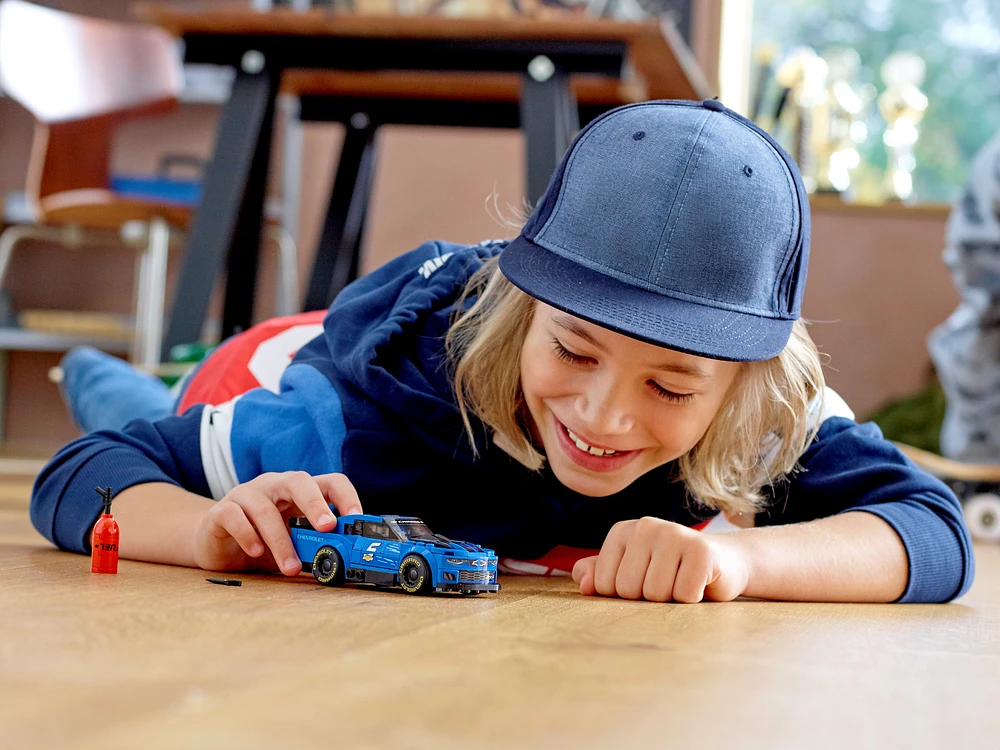 LEGO® Chevrolet Camaro ZL1 Race Car | Mall of America®