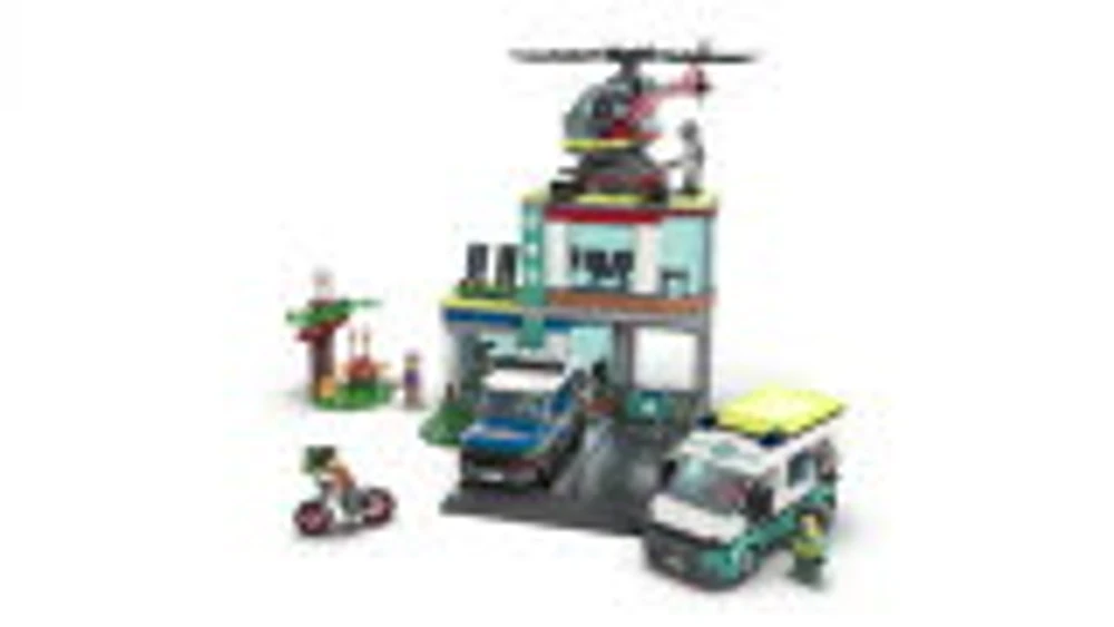 LEGO® Emergency Vehicles HQ | Mall of America®