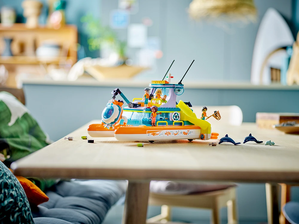 LEGO® Sea Rescue Boat | Mall of America®