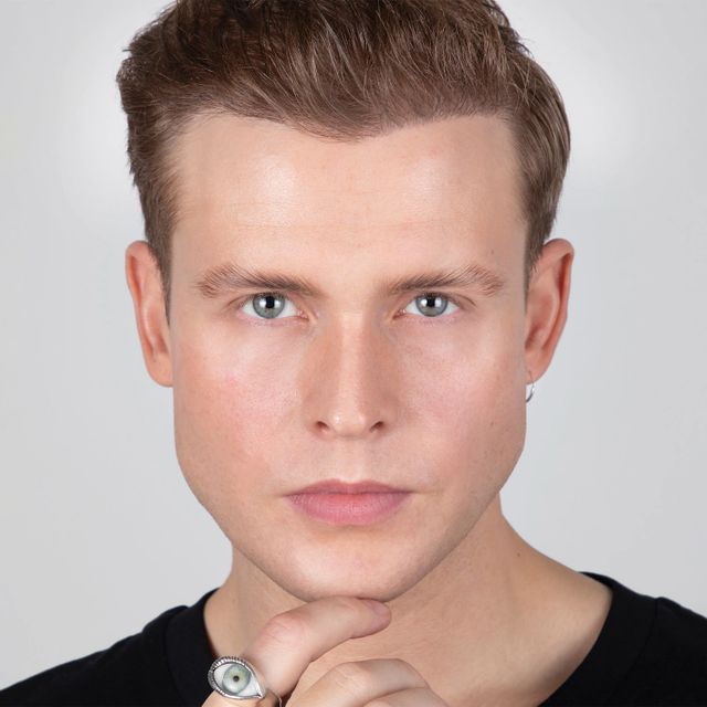 REFY Brow Sculpt Shape and Hold Gel with Lamination Effect | Mall of ...