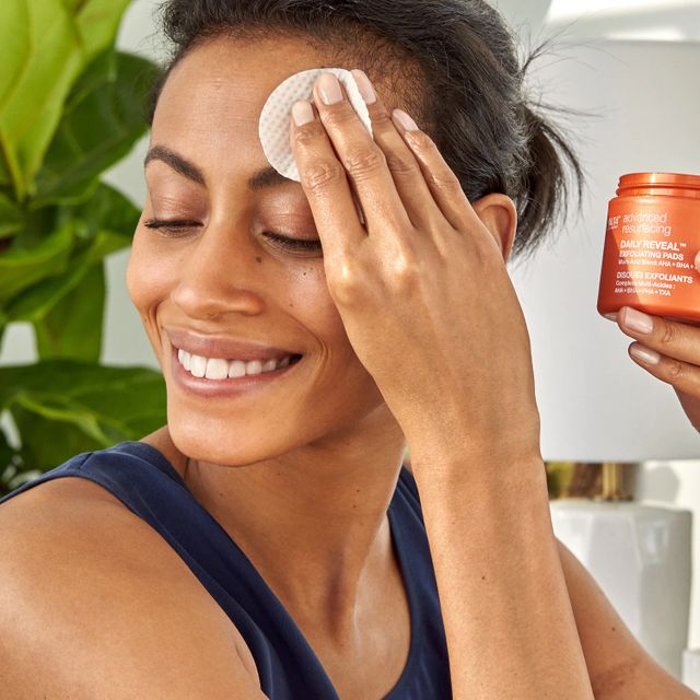 StriVectin Daily Reveal ™ Exfoliating Face Pads with AHA + BHA + PHA ...