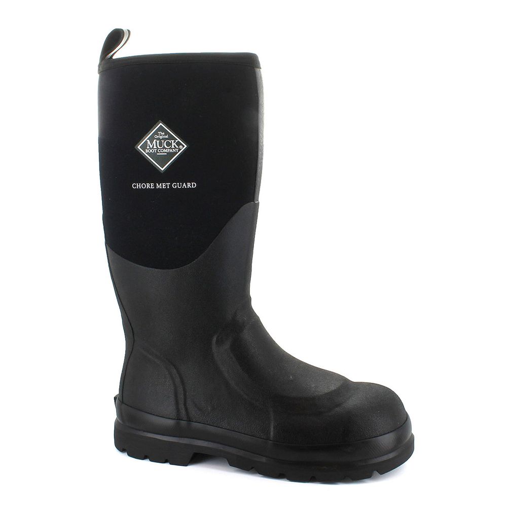 Muck Chore Met Guard at Hamilton Place in Chattanooga, TN