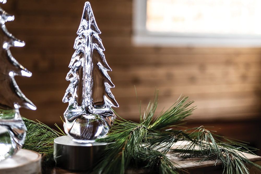 Simon Pearce Grand Evergreen Forest | Bethesda Row